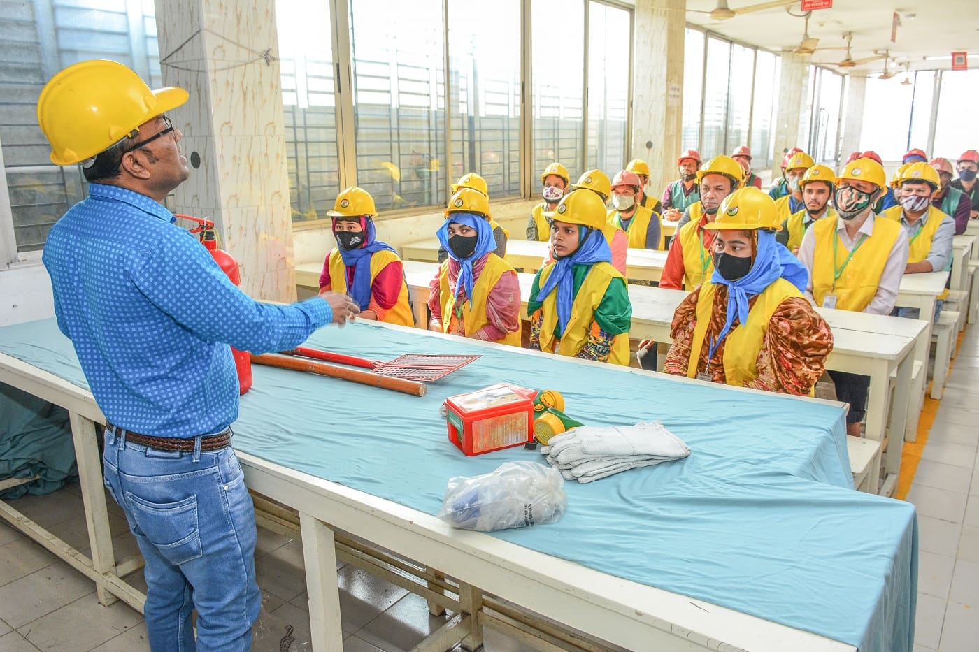 Management – M/s Proud Textile